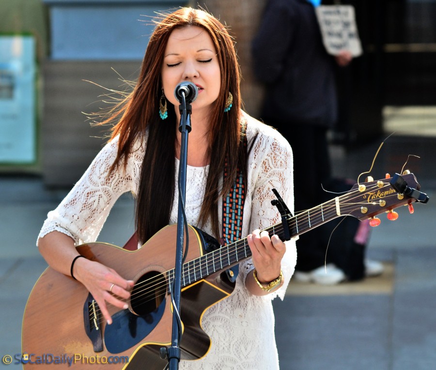 Singer Amy May at Santa Monica 3rd St. Promenade | Southern California ...